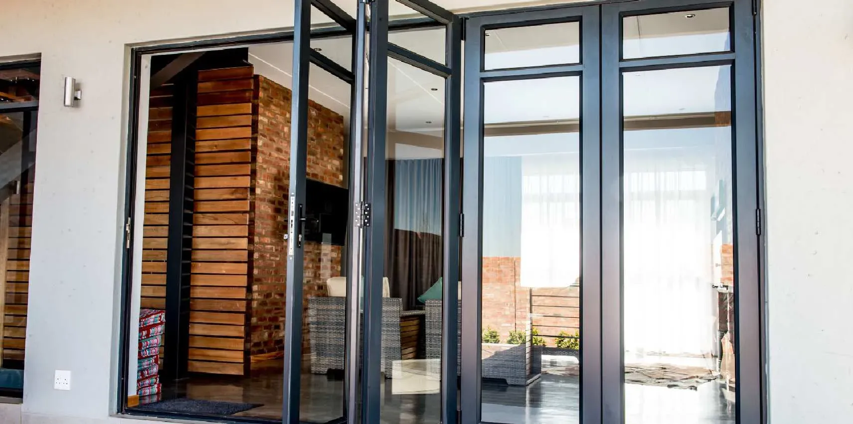 Vistafold Door Prices and Models | Elitech Group