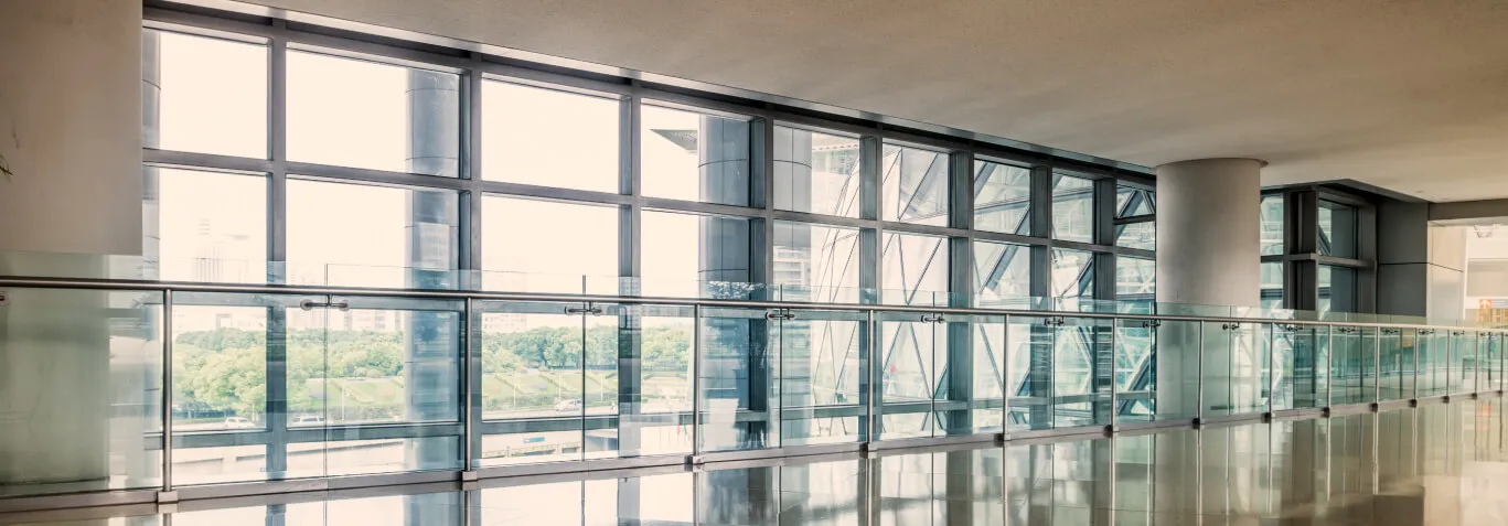 Glass Wall Systems for Indoor-Outdoor Living in SA